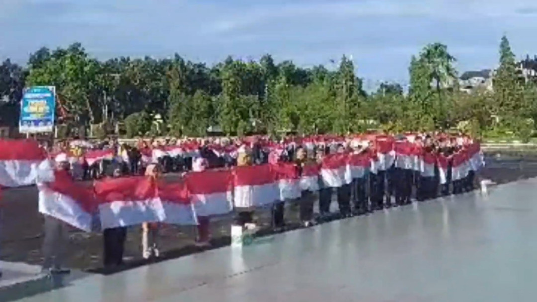Meriahkan HUT RI Ke 78 Gerakan Sejuta Bendera Merah Putih Dibagikan ...