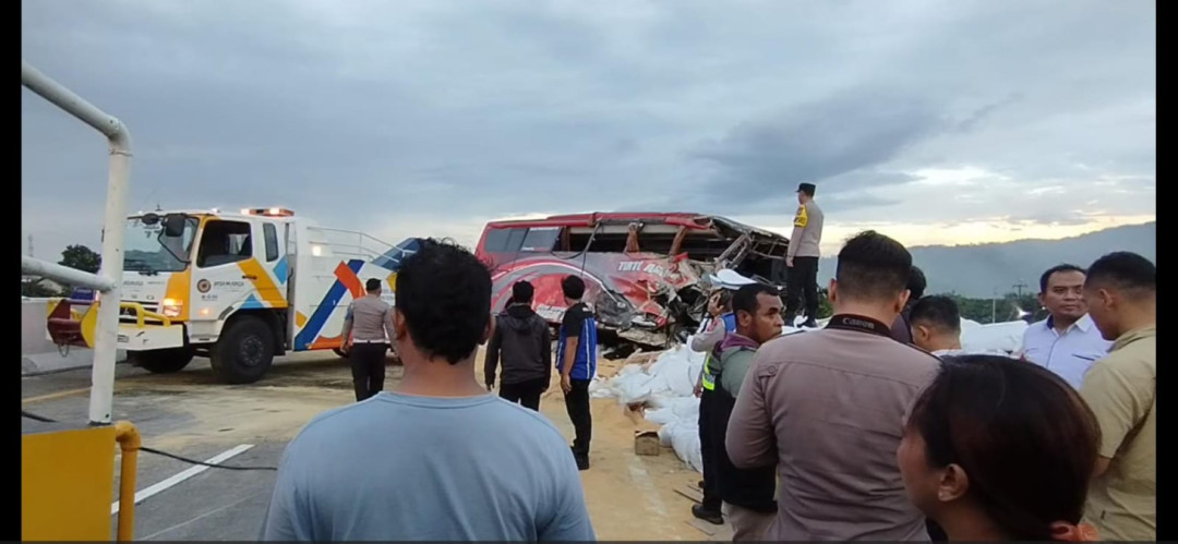 Kecelakaan Bus Vs Truk di Tol Malang-Pandaan, 4 Orang Meninggal Dunia