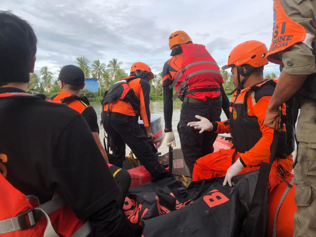 Pria Lansia Ditemukan Meninggal Dunia setelah Terjatuh dari Sampan di Sungai Walanae