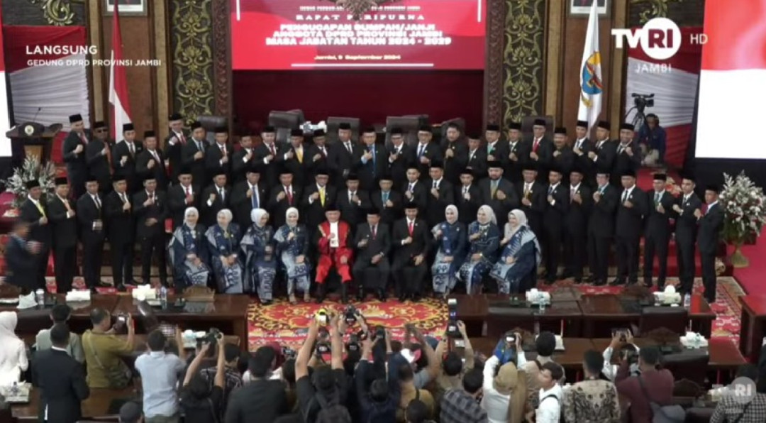 Anggota DPRD Provinsi Jambi Periode 2024-2029 Resmi Dilantik