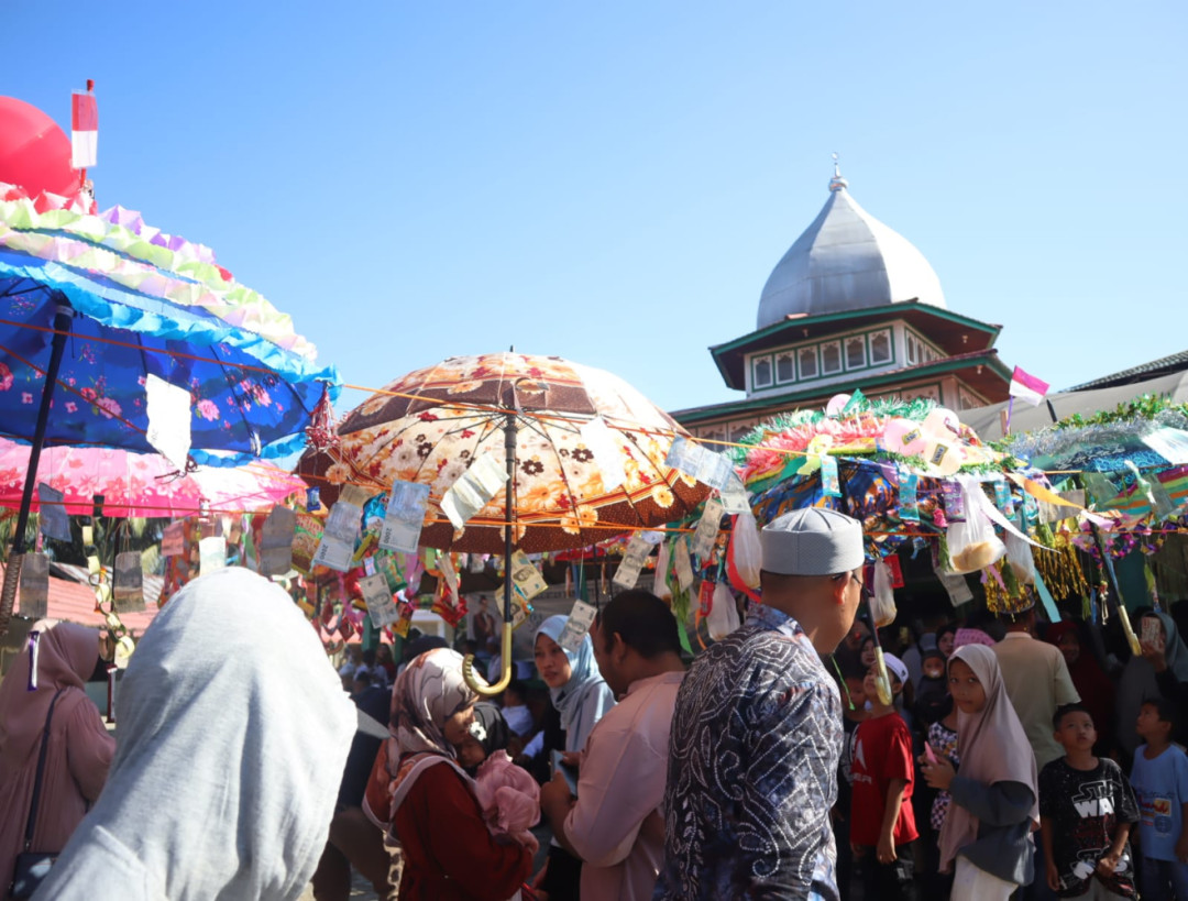Tradisi Batumbang Apam, Ungkapan Rasa Syukur Masyarakat HST Kalsel ...