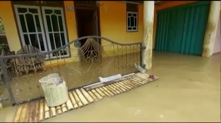 Sebanyak 10 Kelurahan di Kota Lubuk Linggau Terendam Luapan Sungai ...